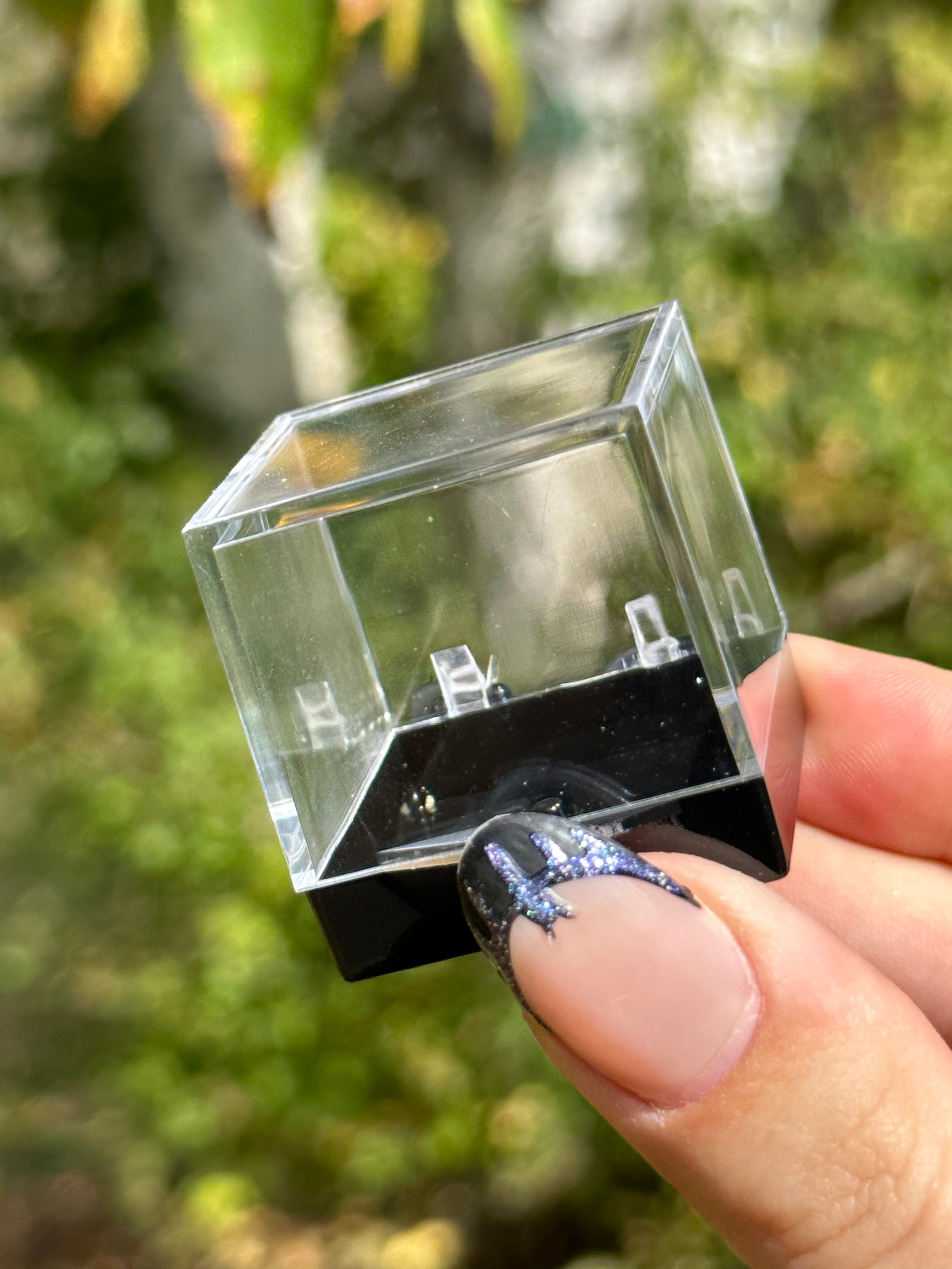 Perky Box – Onyx Moon Crystal Boutique